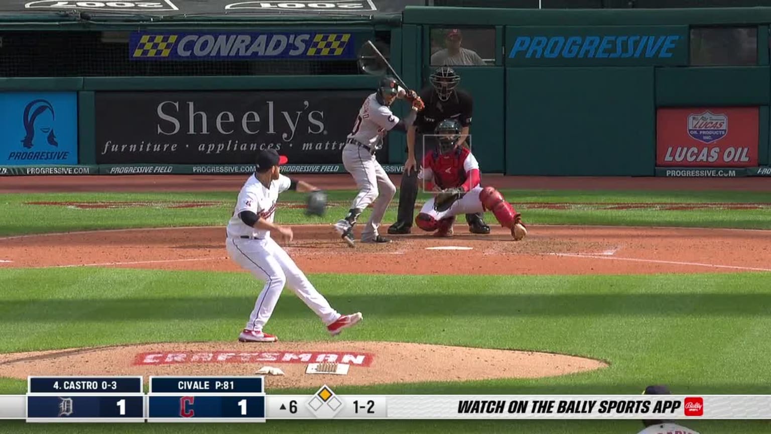 Harold Castro strikes out swinging. | 08/15/2022 | MLB.com