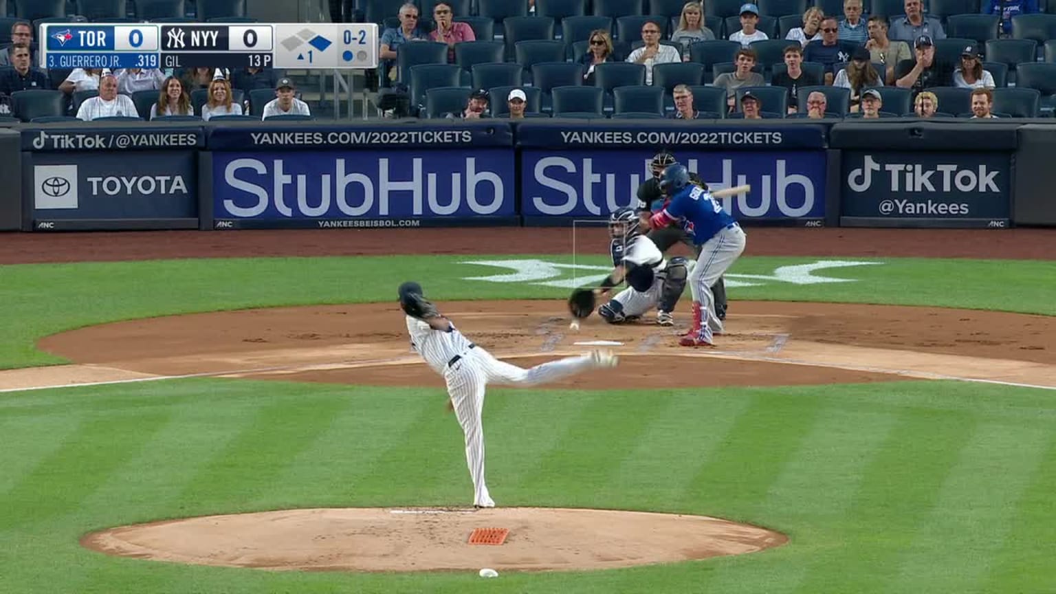 Luis Gil Ball to Vladimir Guerrero | 09/08/2021 | Atlanta Braves