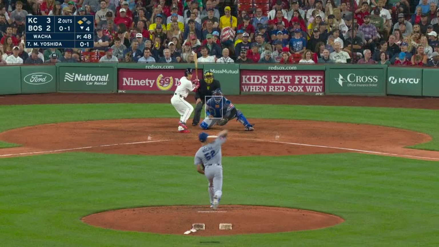 Masataka Yoshida flies out to center fielder Kyle Isbel. | 08/06/2025 ...