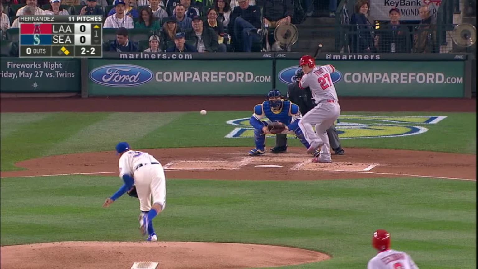 Mike Trout strikes out swinging. | 05/15/2016 | MLB.com