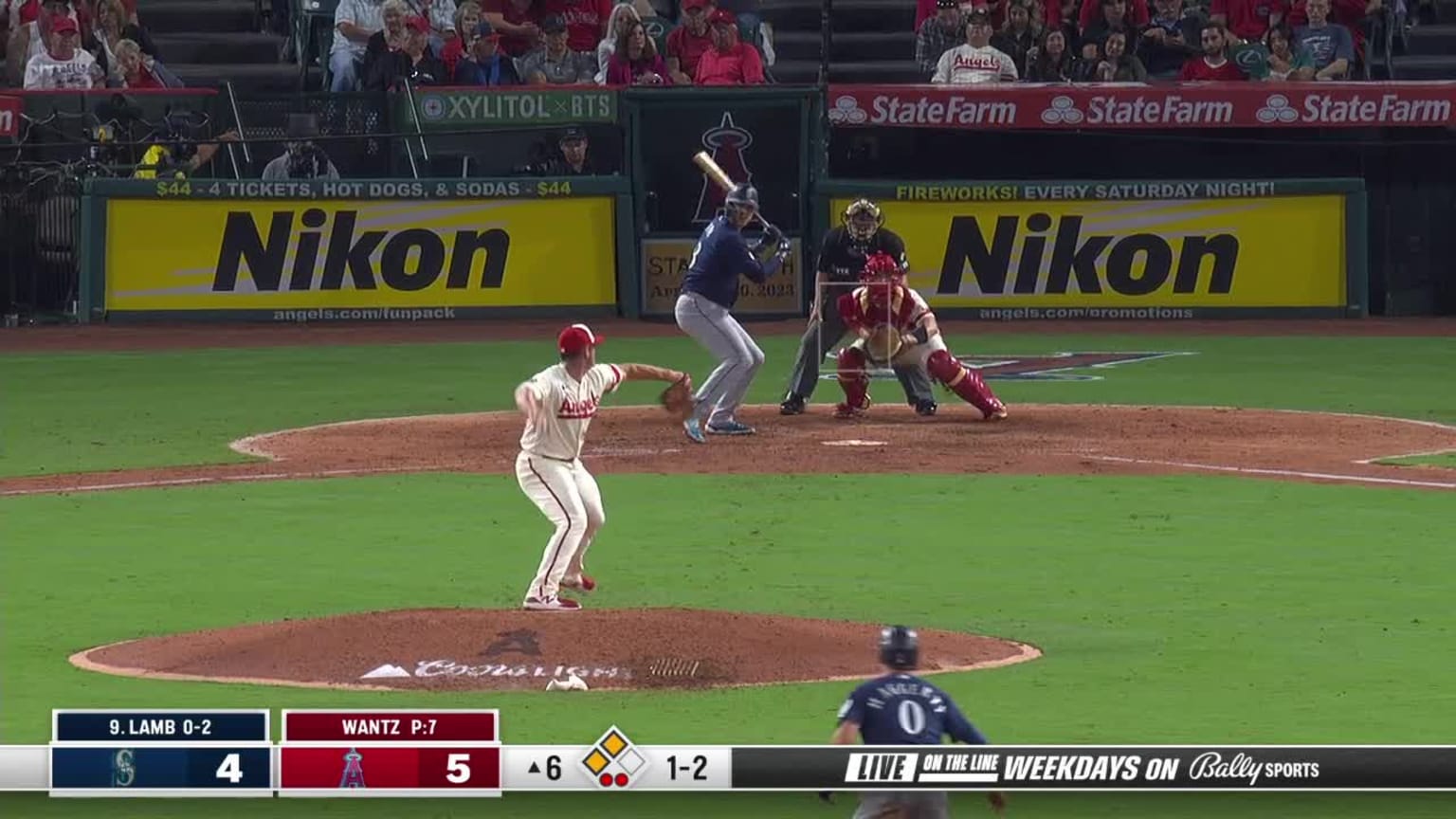 Jake Lamb strikes out swinging. | 09/16/2022 | MLB.com