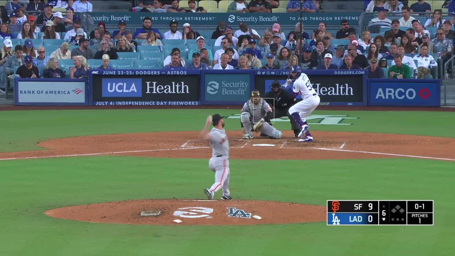 Mookie Betts singles on a line drive to center fielder Luis Matos. | 06/17/2023 | MLB.com