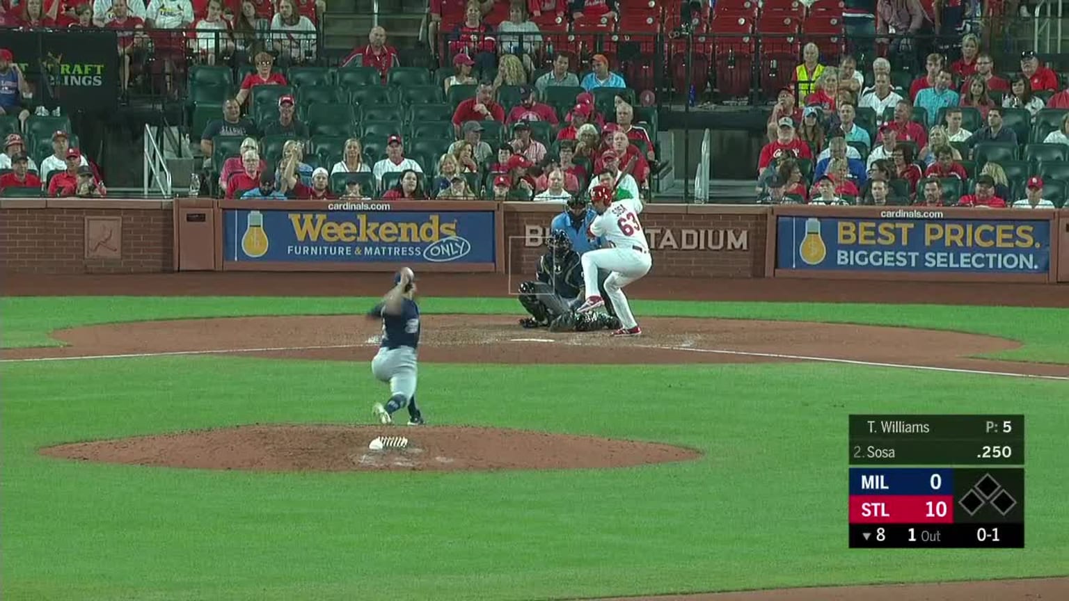 Edmundo Sosa lines out to third baseman Travis Shaw. | 09/13/2019 | MLB.com