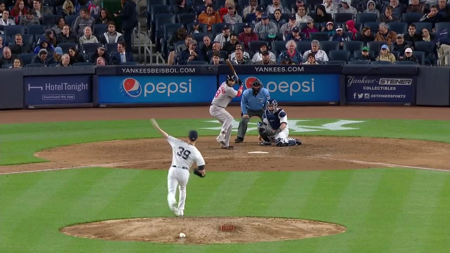 Tommy Layne Called Strike to Mitch Moreland | 06/06/2017 | New York Yankees