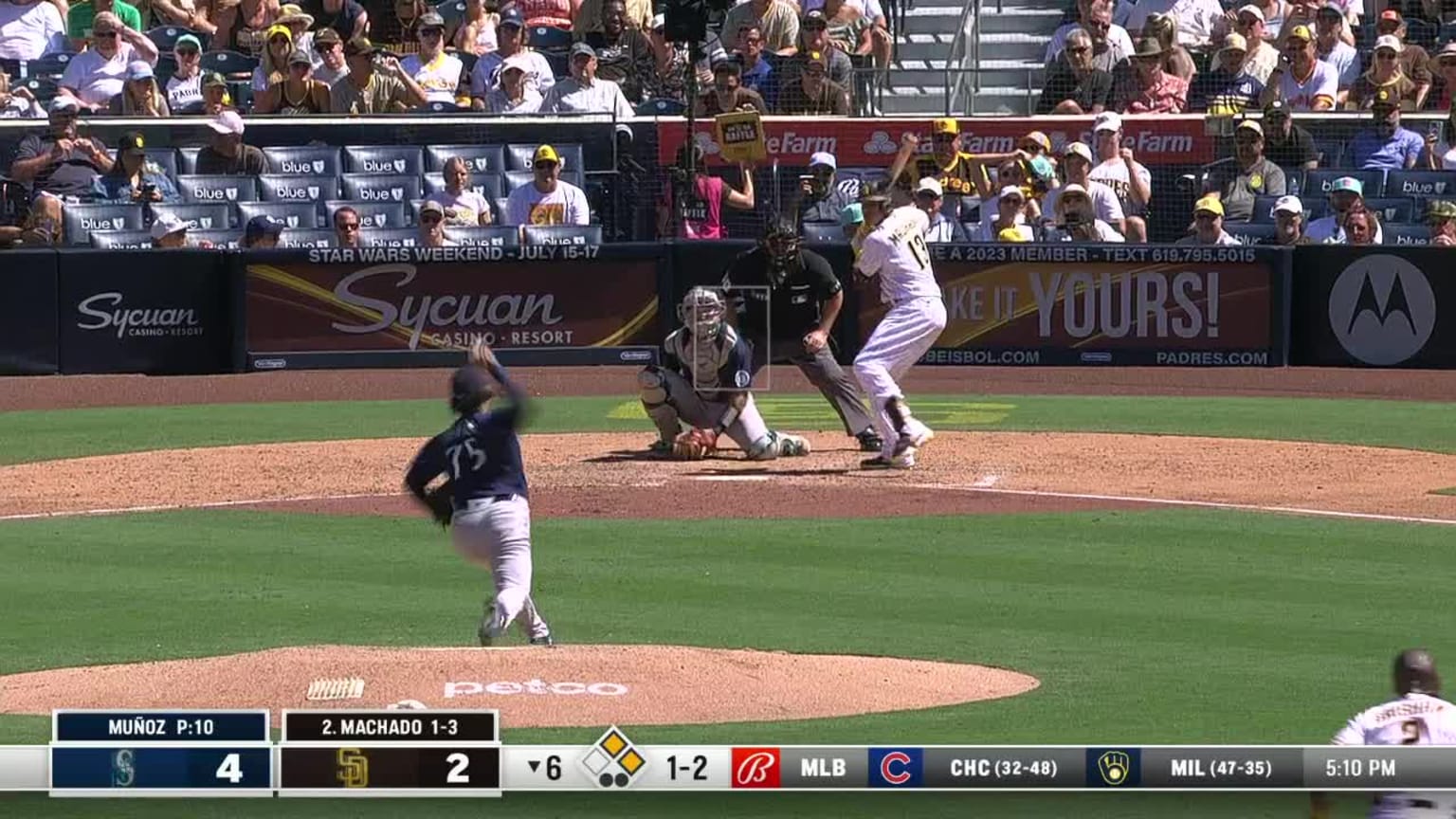 Manny Machado strikes out swinging. | 07/05/2022 | Seattle Mariners