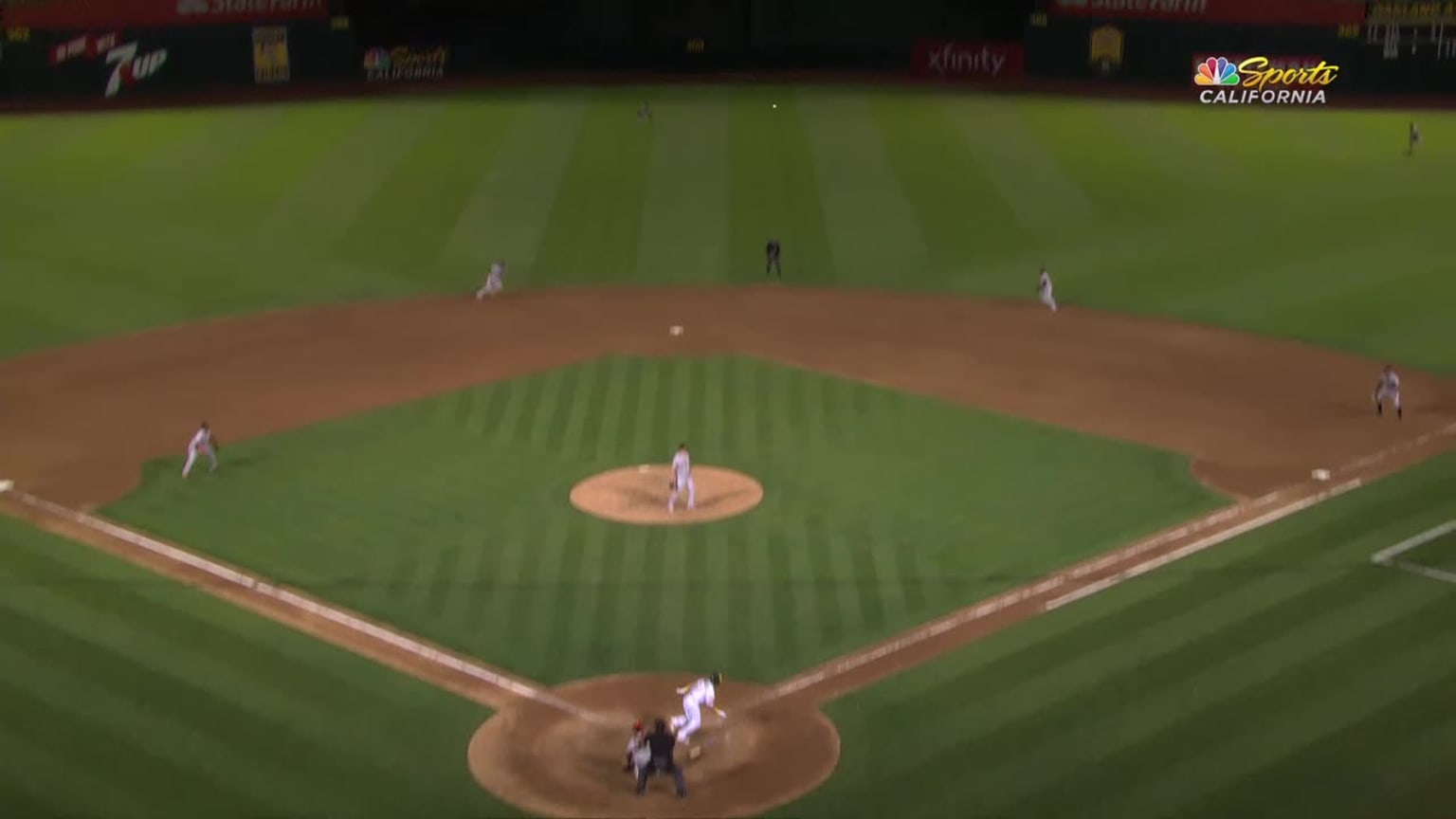 Dustin Fowler pops out to shortstop Brandon Crawford. | 07/21/2018 ...