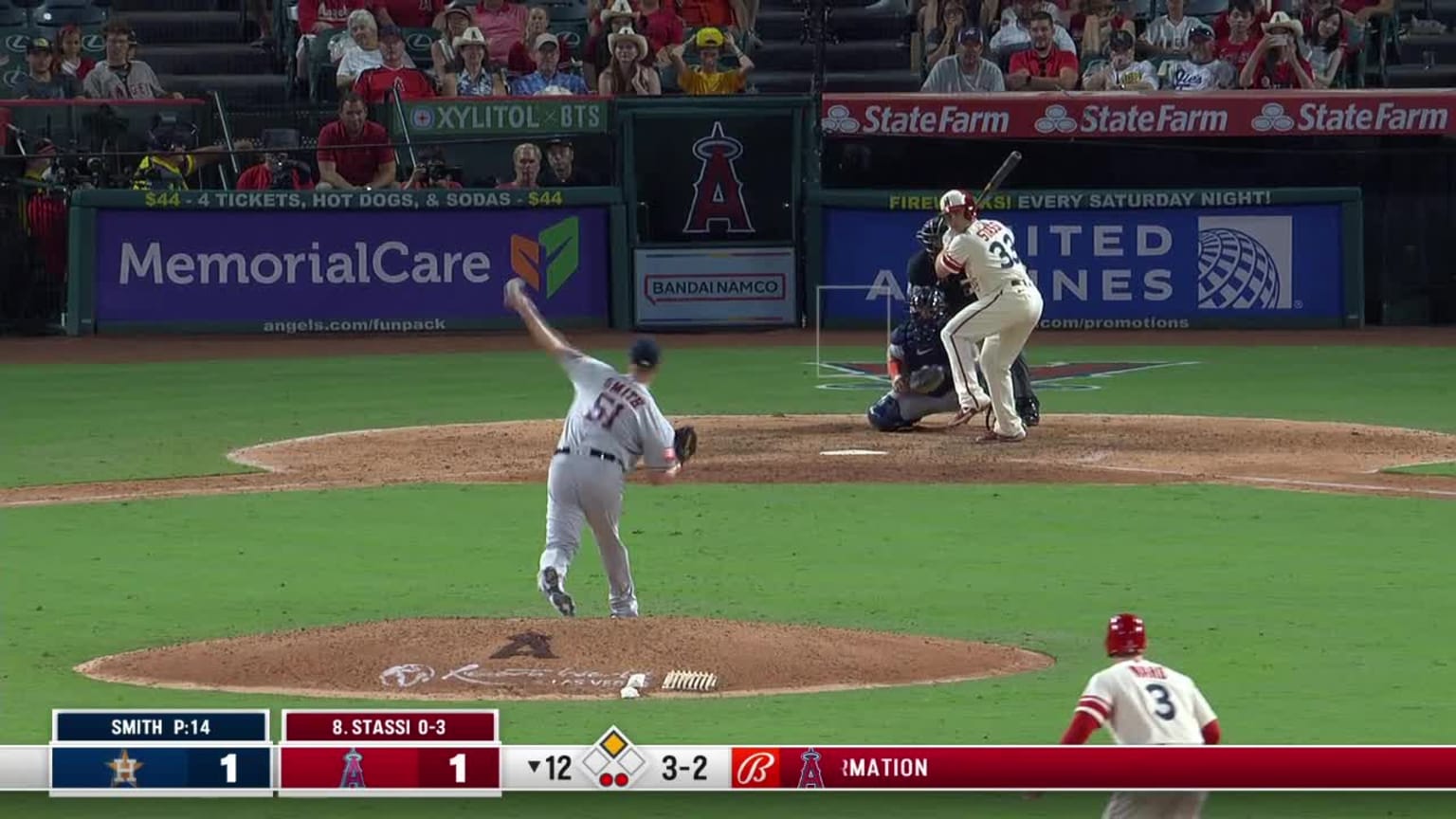 Max Stassi walks. | 09/03/2022 | MLB.com