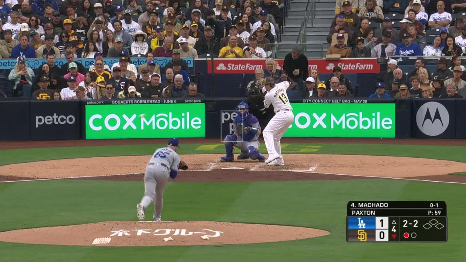 Manny Machado strikes out swinging. | 05/11/2024 | San Diego Padres