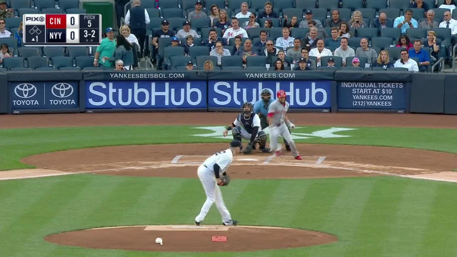 Billy Hamilton grounds out, third baseman Todd Frazier to first baseman ...