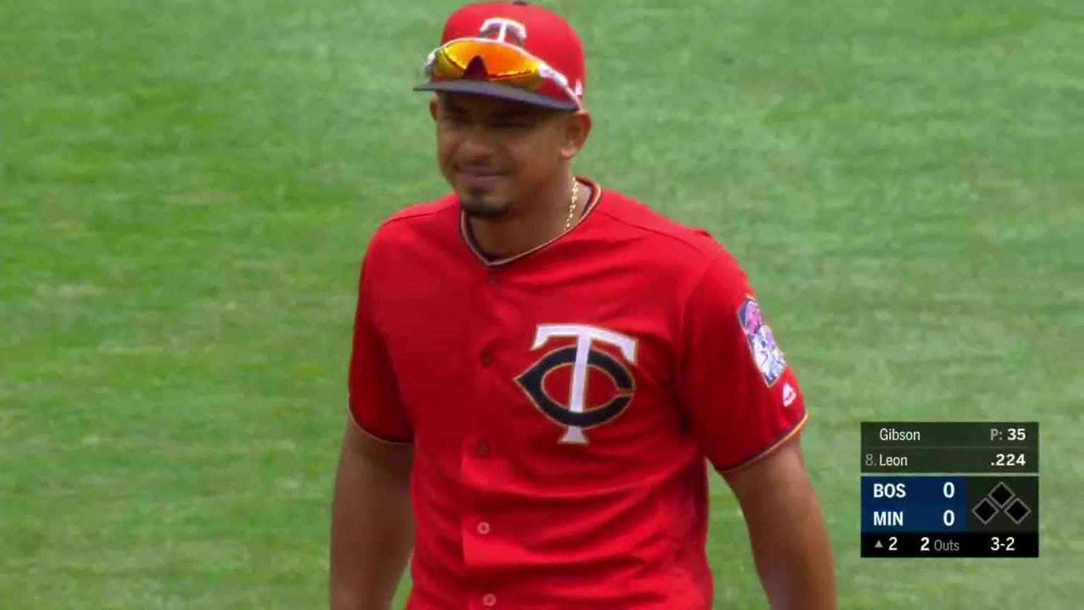 Sandy Leon walks. | 06/21/2018 | MLB.com