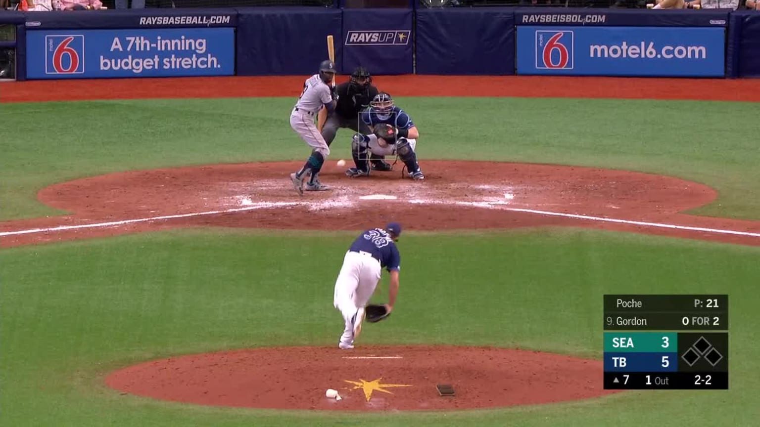 Dee Gordon strikes out swinging. | 08/21/2019 | MLB.com