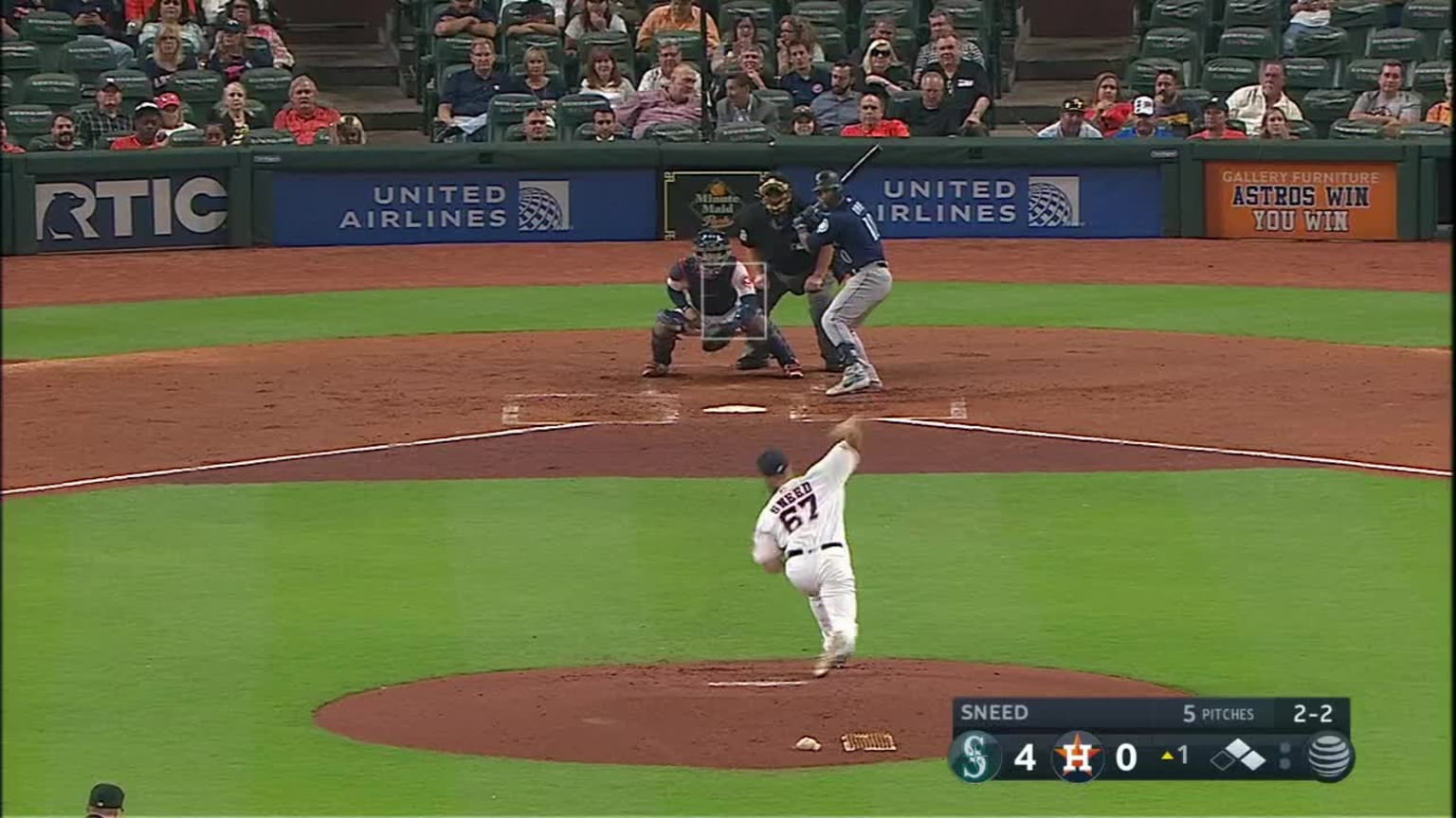 Tim Lopes flies out to right fielder Kyle Tucker. | 09/05/2019 ...