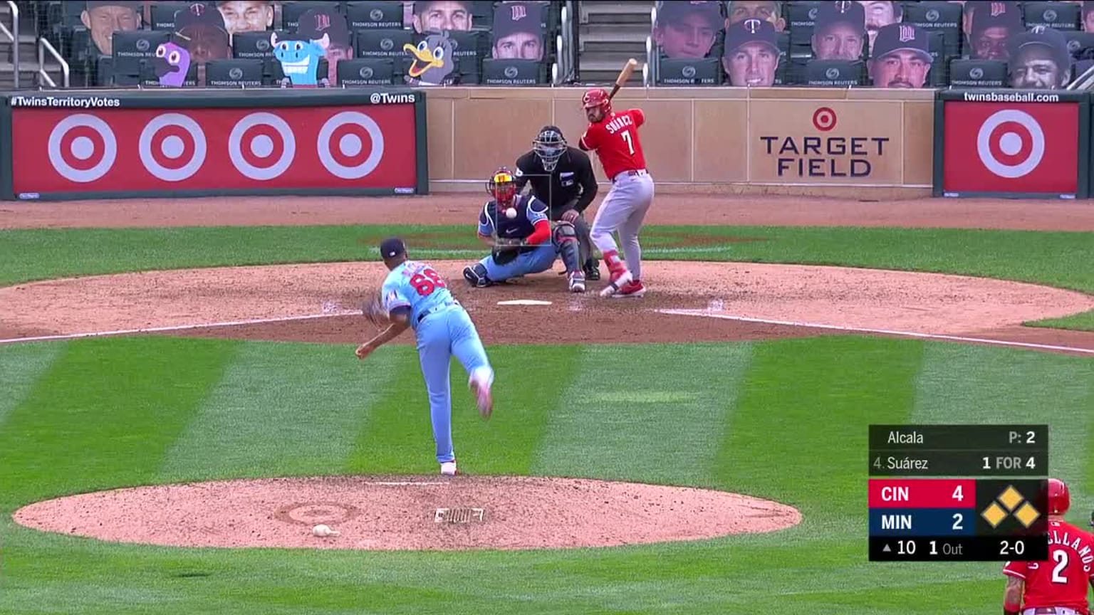 Jorge Alcala Bola mala to Eugenio Suarez | 27/09/2020 | Los Padres de ...