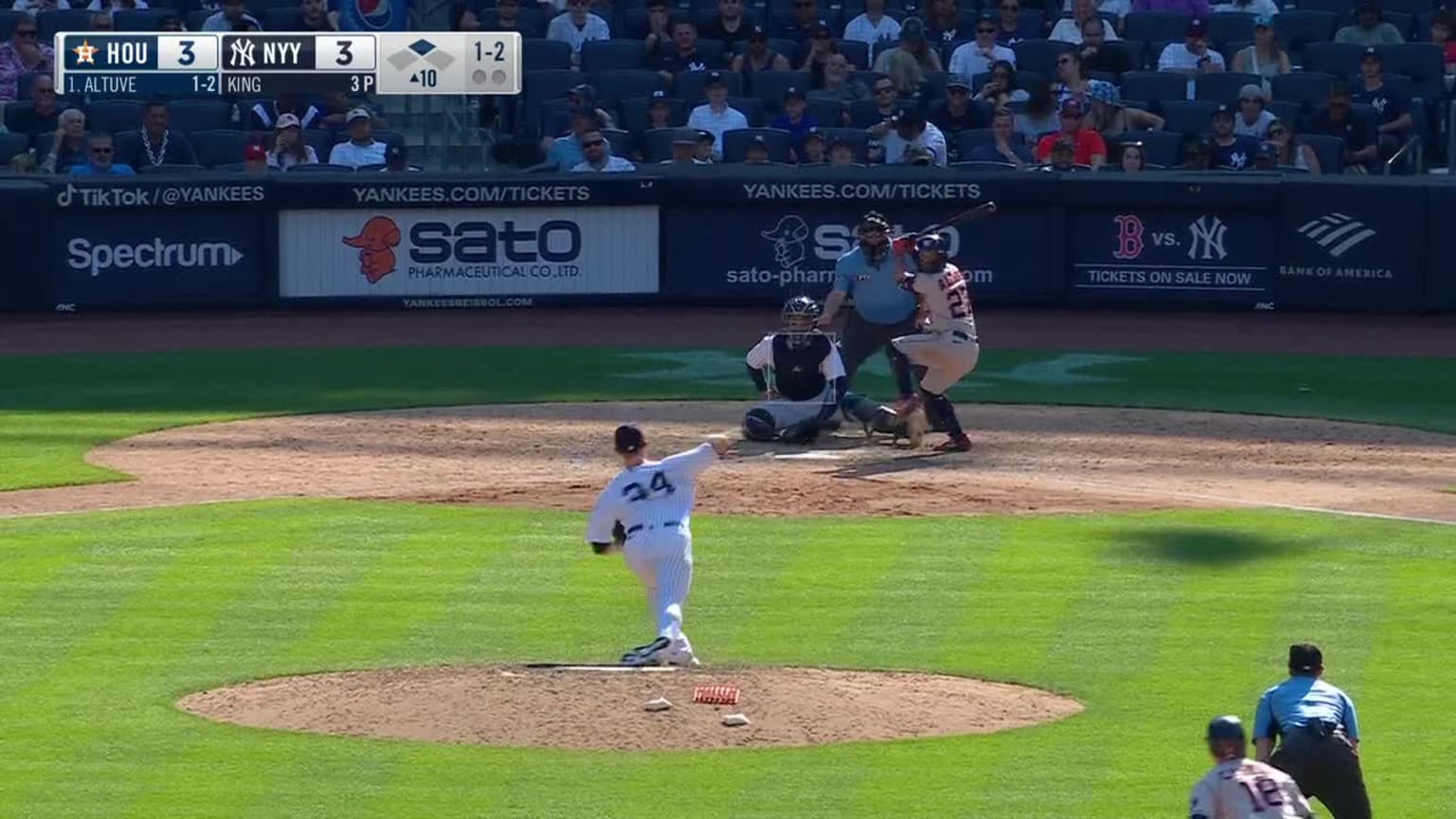 Jose Altuve reaches on a fielding error by shortstop Isiah Kiner-Falefa ...