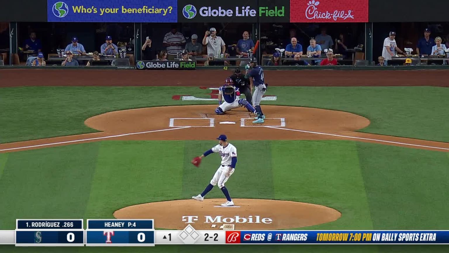 Julio Rodríguez singles on a sharp line drive to center fielder Evan ...