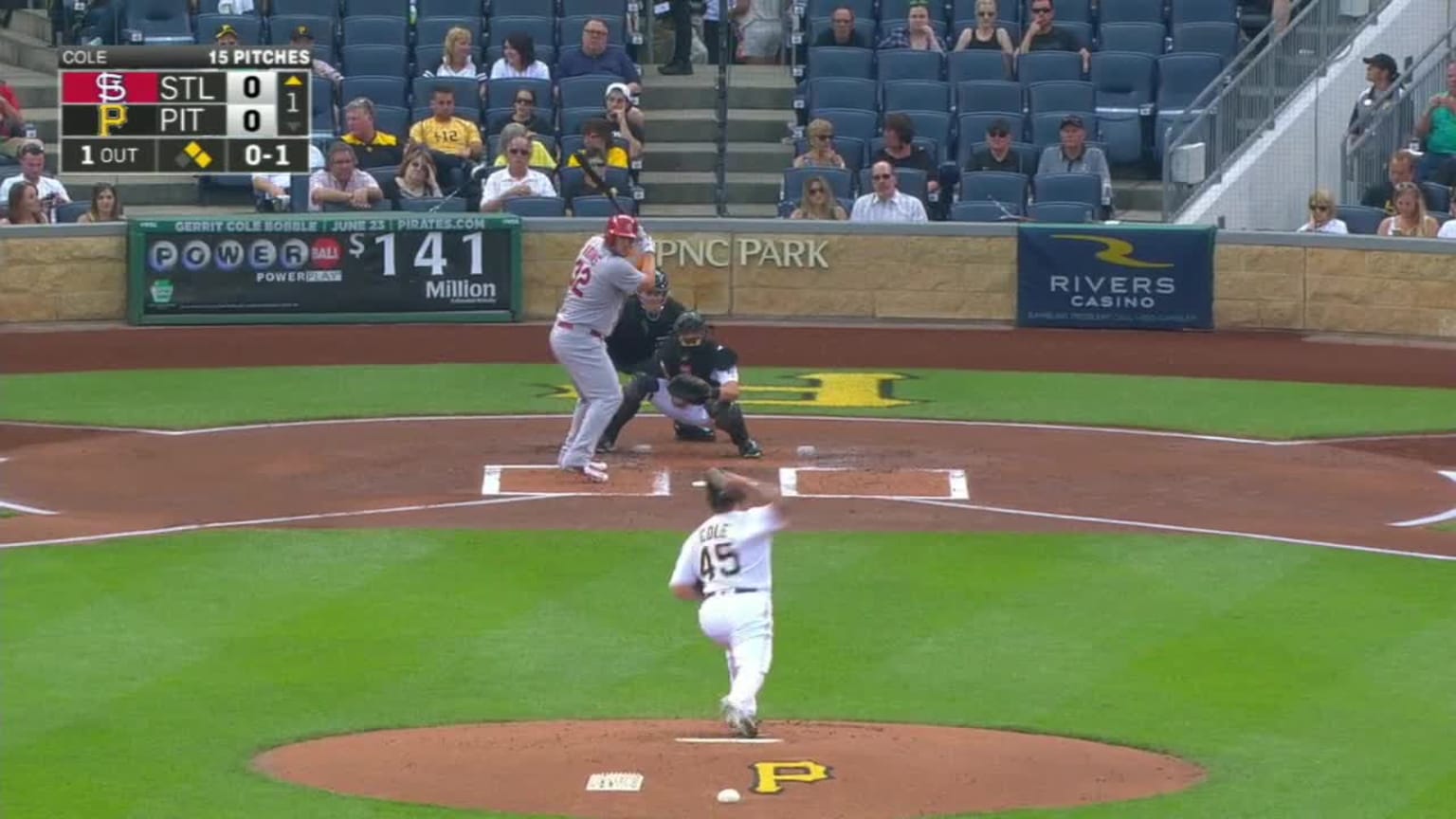 Gerrit Cole Bola mala to Matt Adams | 10/06/2016 | Los Gigantes de San ...