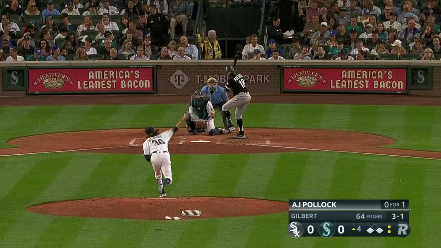 AJ Pollock lines out to shortstop J. P. Crawford. | 09/06/2022 | Seattle Mariners