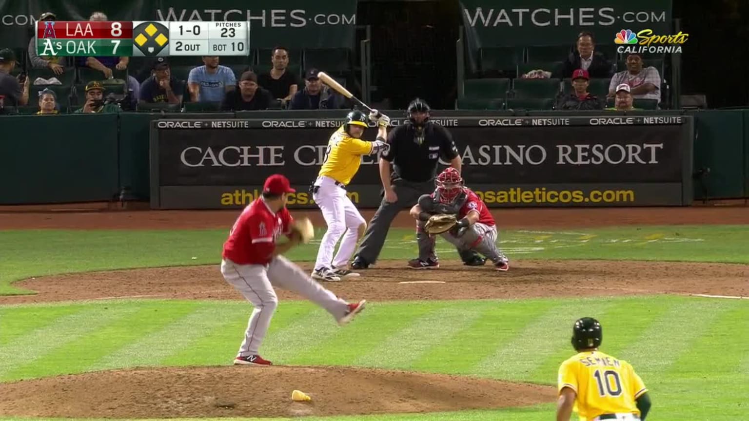 Eduardo Paredes Foul to Jed Lowrie | 09/05/2017 | MLB.com