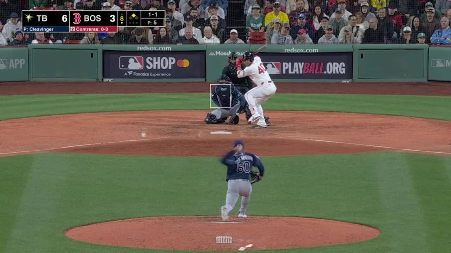 Willson Contreras singles on a sharp line drive to left fielder ...