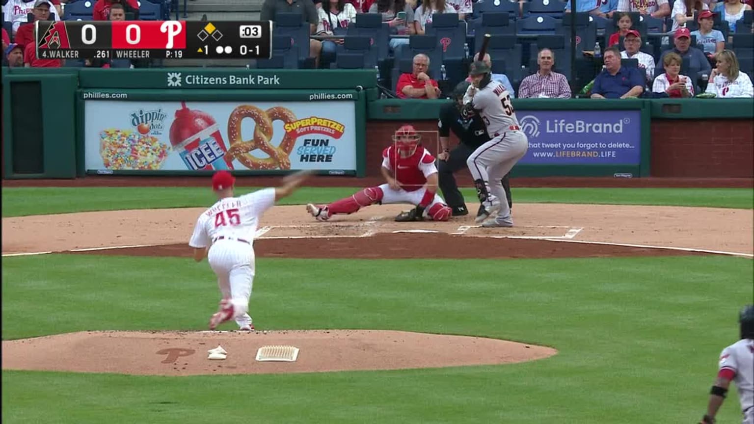Christian Walker flies out to center fielder Dalton Guthrie. | 05/22 ...