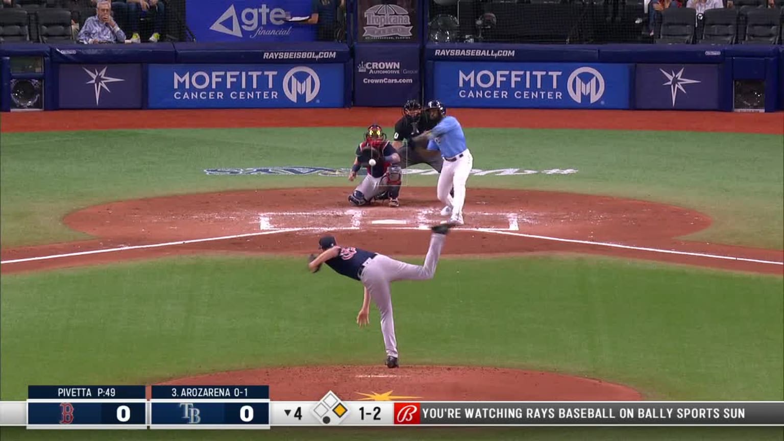 Randy Arozarena flies into a double play, right fielder Hunter Renfroe ...