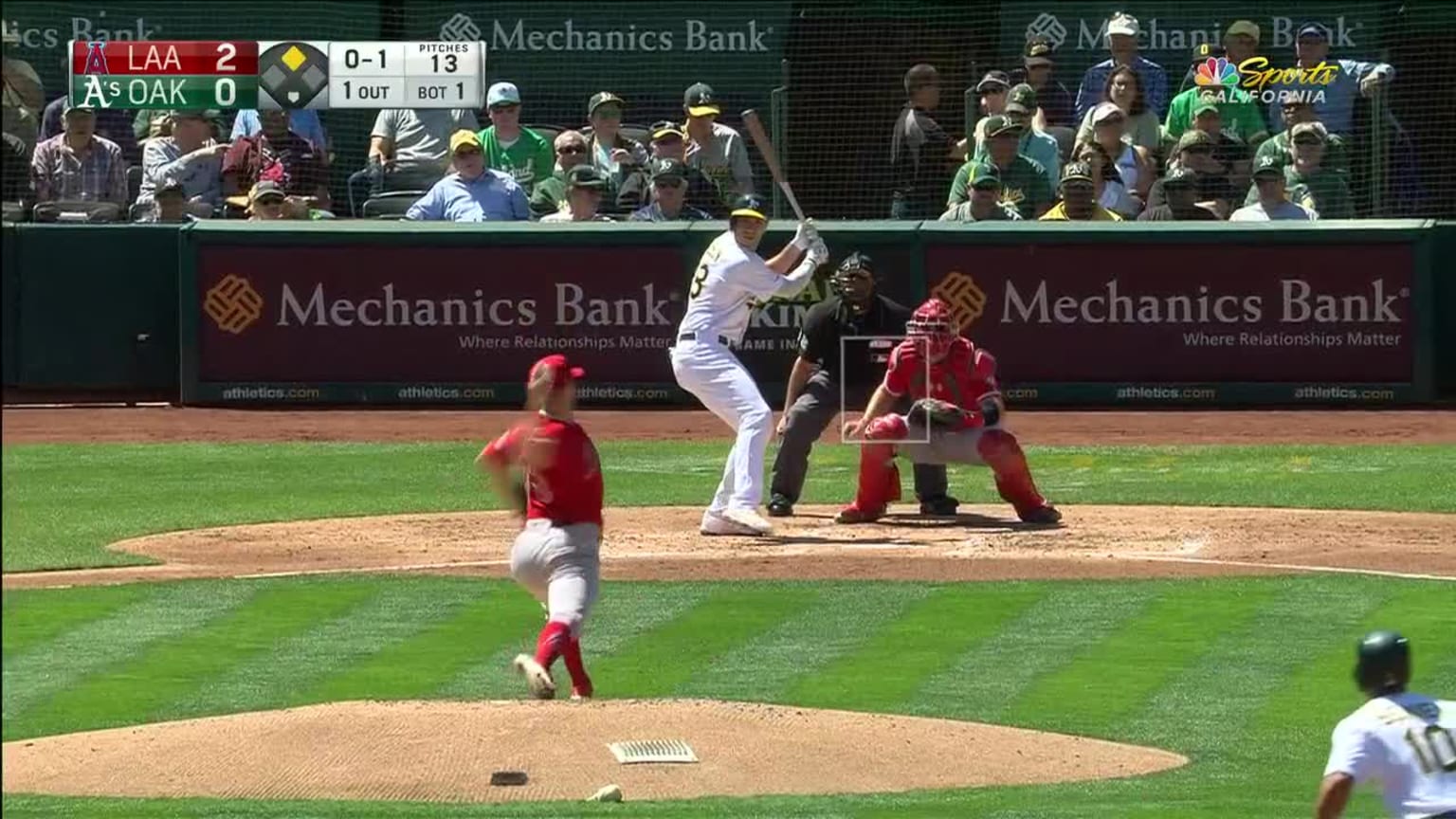 Luke Bard Bola mala to Matt Olson | 05/09/2019 | Lasmayores.com