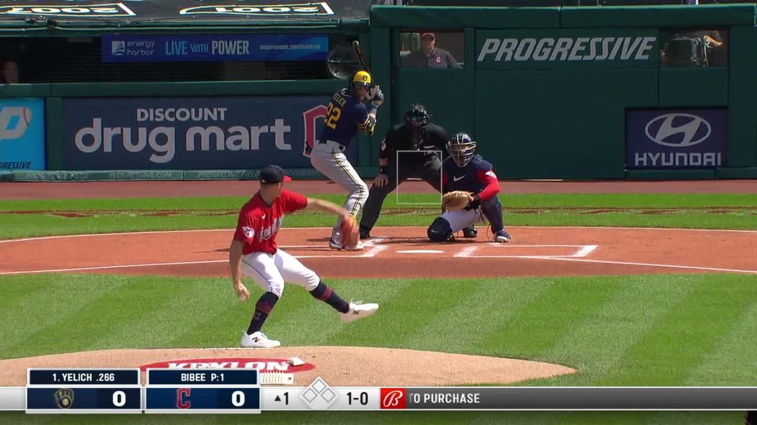 Christian Yelich singles on a ground ball to second baseman Andres Gimenez. | 06/24/2023 | MLB.com