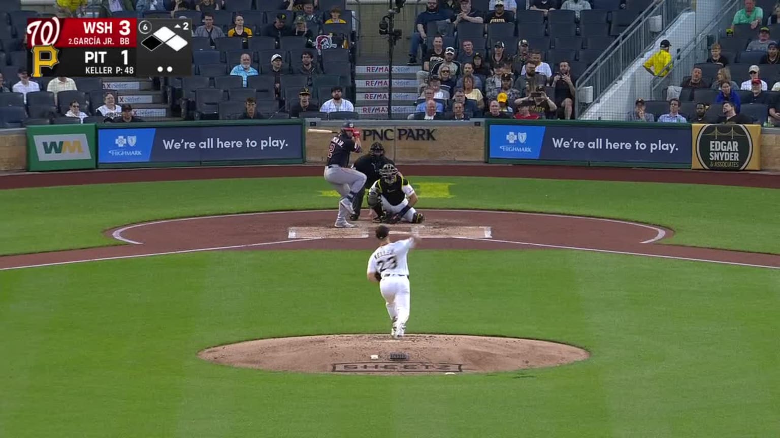 Luis García Jr. grounds out, second baseman Brandon Lowe to first ...