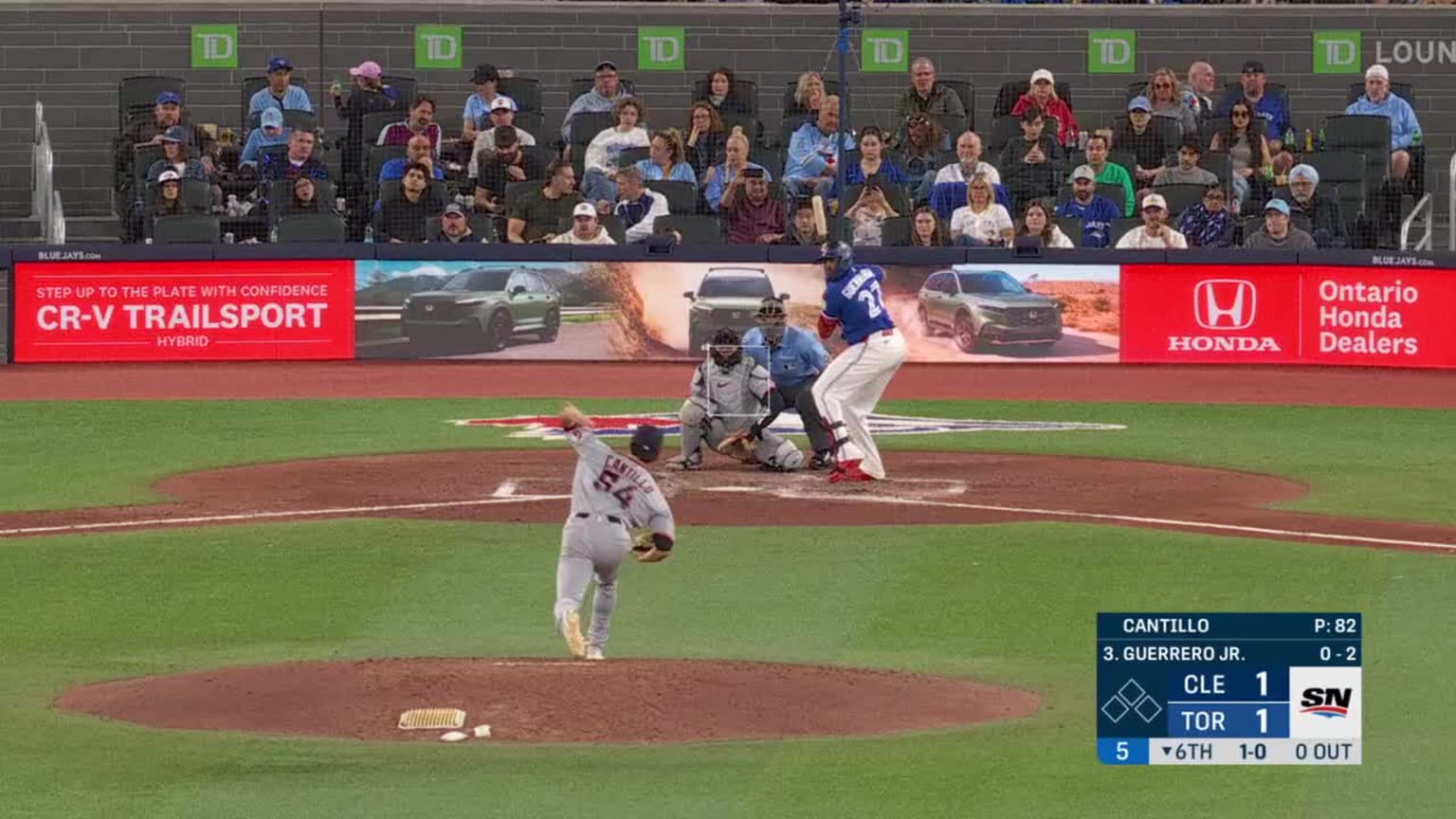 Vladimir Guerrero Jr. singles on a sharp line drive to right fielder ...