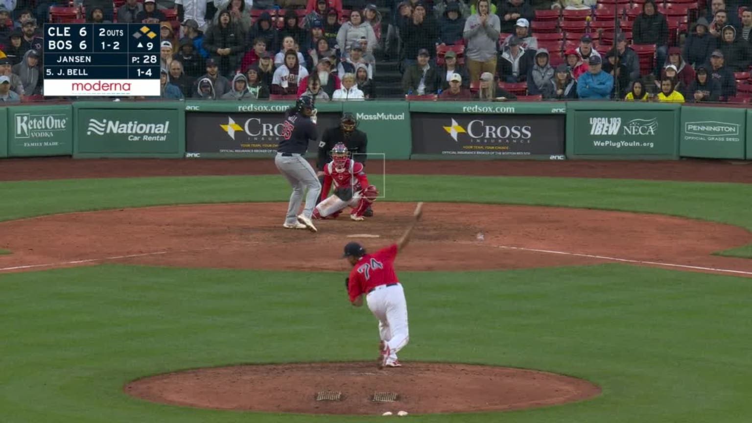 Josh Bell flies out to right fielder Alex Verdugo. | 04/29/2023 | MLB.com