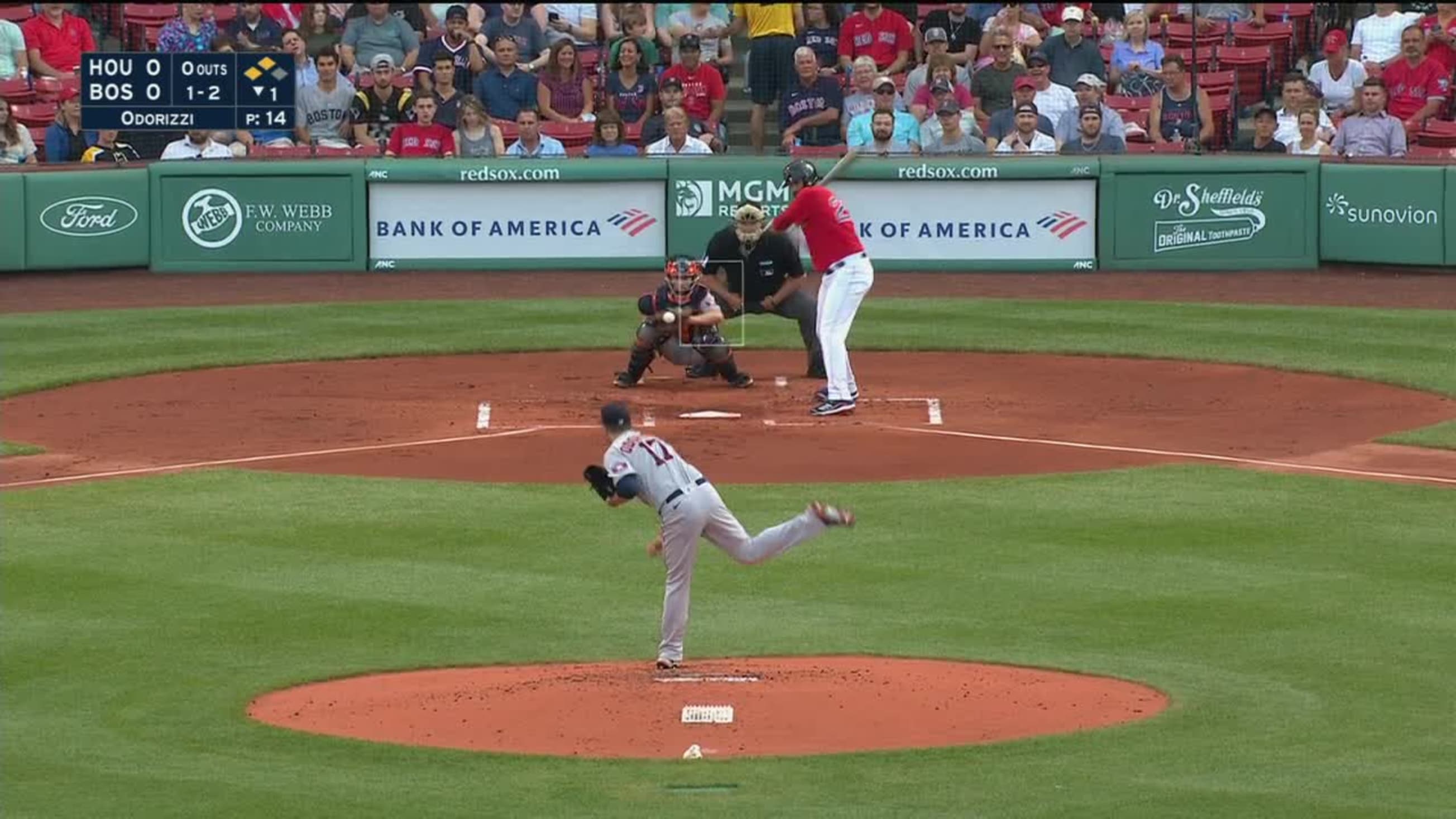 A contrast of two broadcasts: Which pitching view do you prefer? : r ...