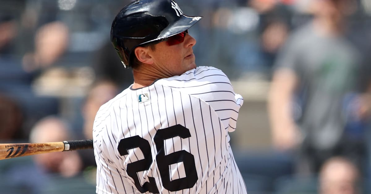 DJ LeMahieu Stats and Highlights - MLB Player Stories