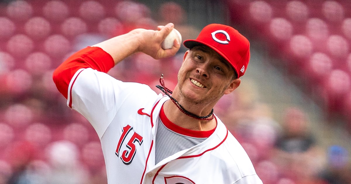 Emilio Pagán Stats and Highlights - MLB Player Stories