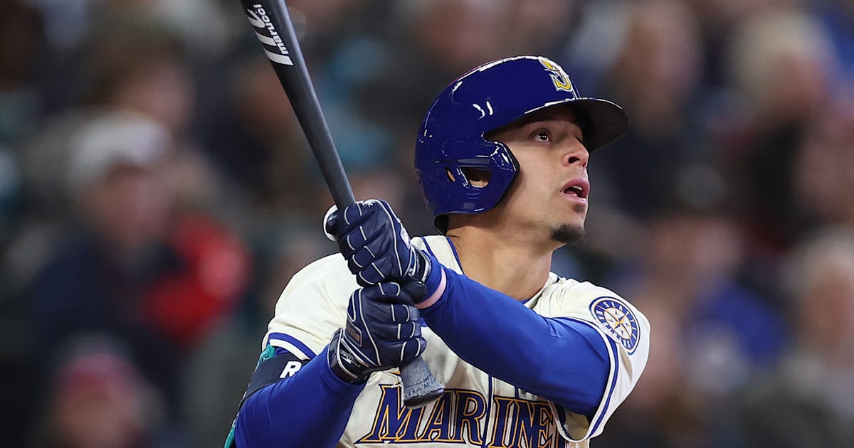 Leo Rivas Stats and Highlights - MLB Player Stories