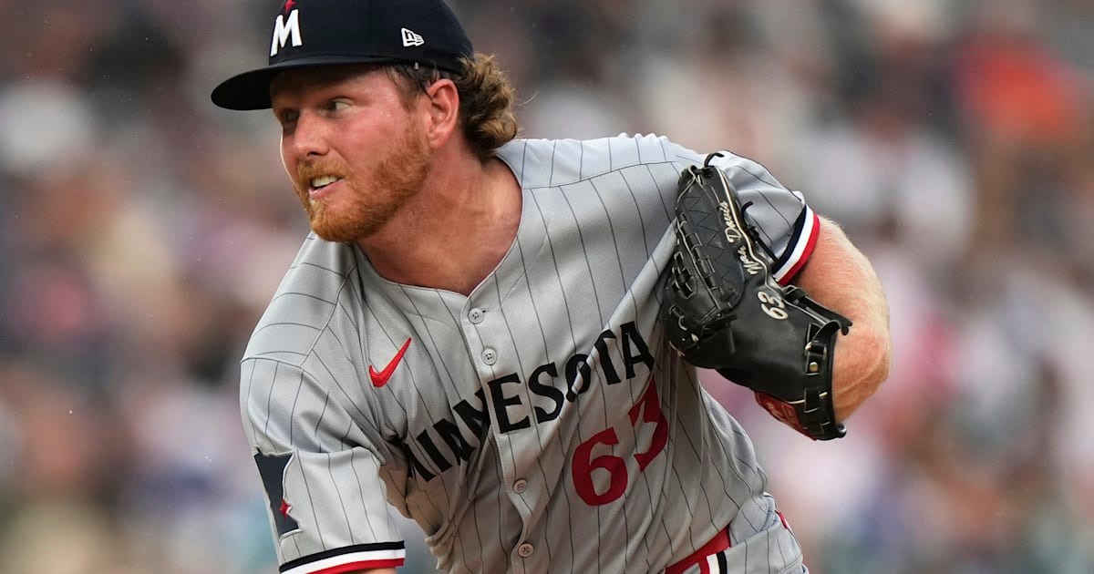 Noah Davis Stats and Highlights - MLB Player Stories