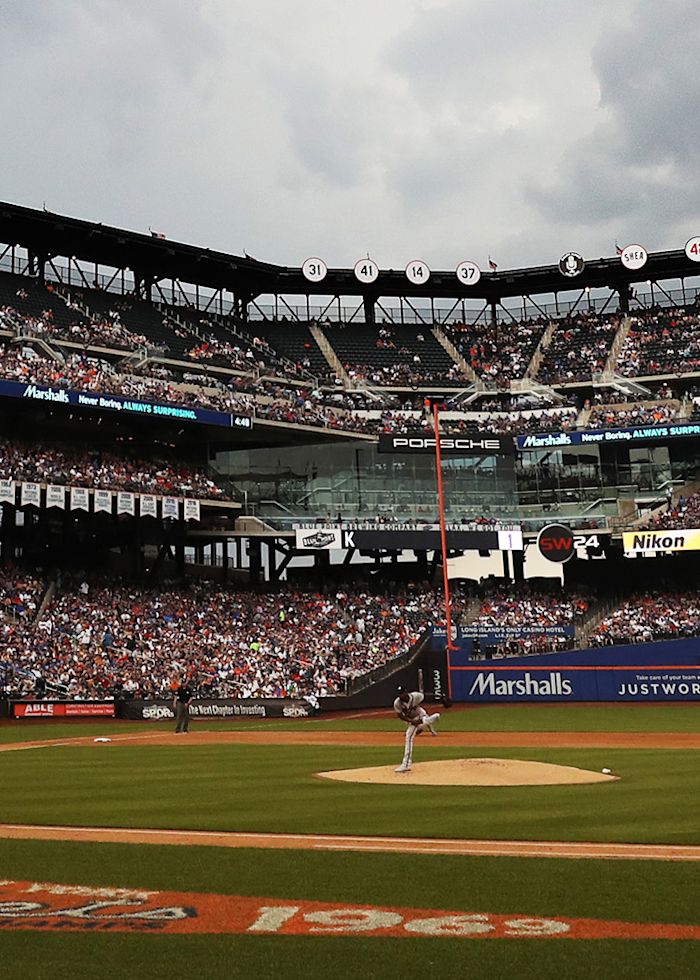 Sam Coonrod, New York Mets Pitcher - Bio, Stats, News, & More - Topps ...